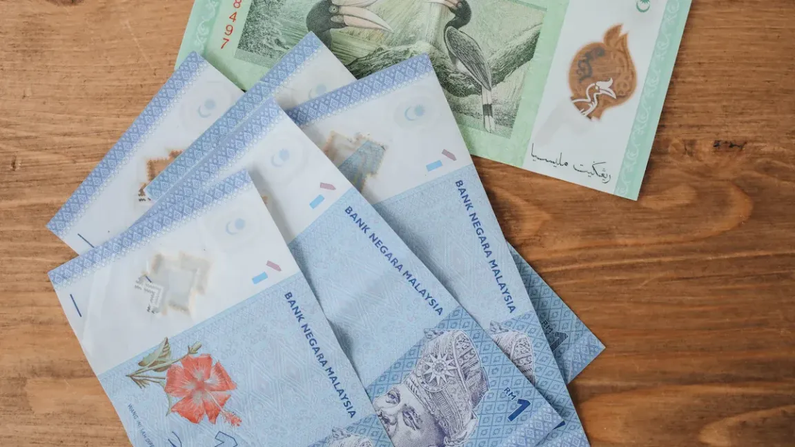 Qu'est-ce que la monnaie INR? Un guide complet de la roupie indienne et ...